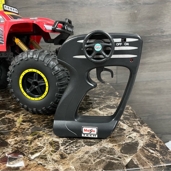 Maisto | Toys | Maisto Rockzilla Pro Series Remote Control Rock ...